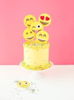 20+ Emoji Cakes Ideas
