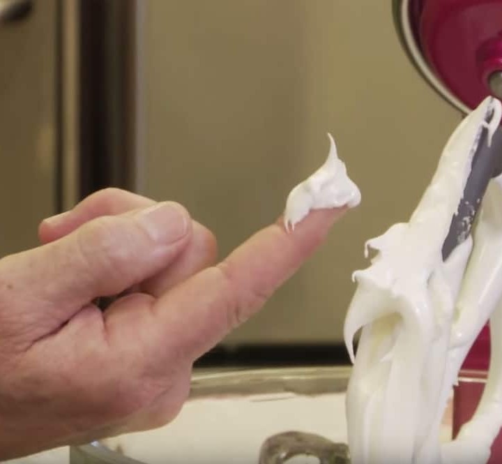 How to Make Gum Paste